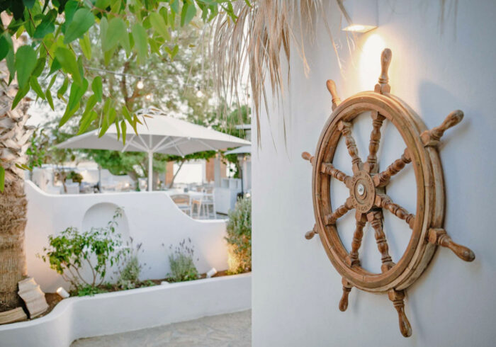 These are the Top Paros Seaside Lunch Spots