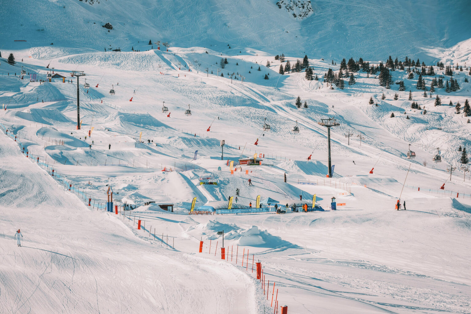 A Guide to the Best Ski Slopes in Courchevel